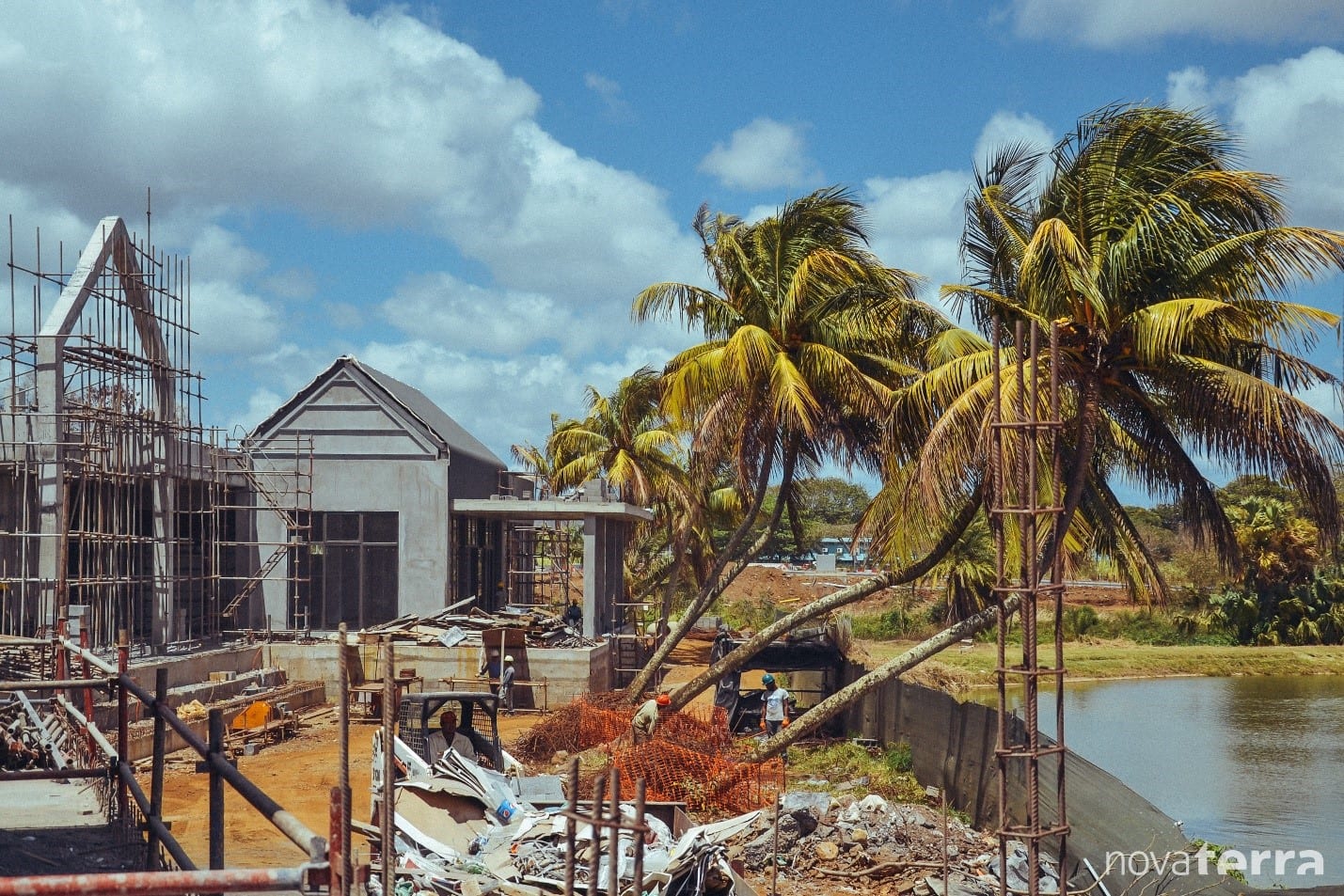 Le Mahogany Shopping Promenade de Beau Plan ouvrira ses portes au ...